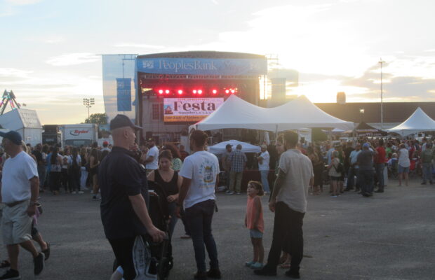 IMG_1278 | Lazer 99.3 & 98.5