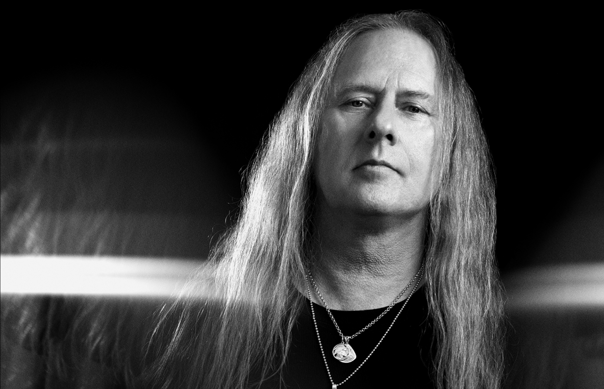 Jerry Cantrell VIP Giveaway | Lazer 99.3 & 98.5